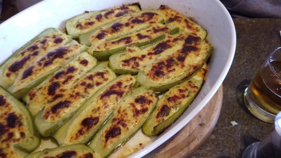 Kolokithakia Papoutsakia (stuffed zucchini shoes) - The Greek Chef